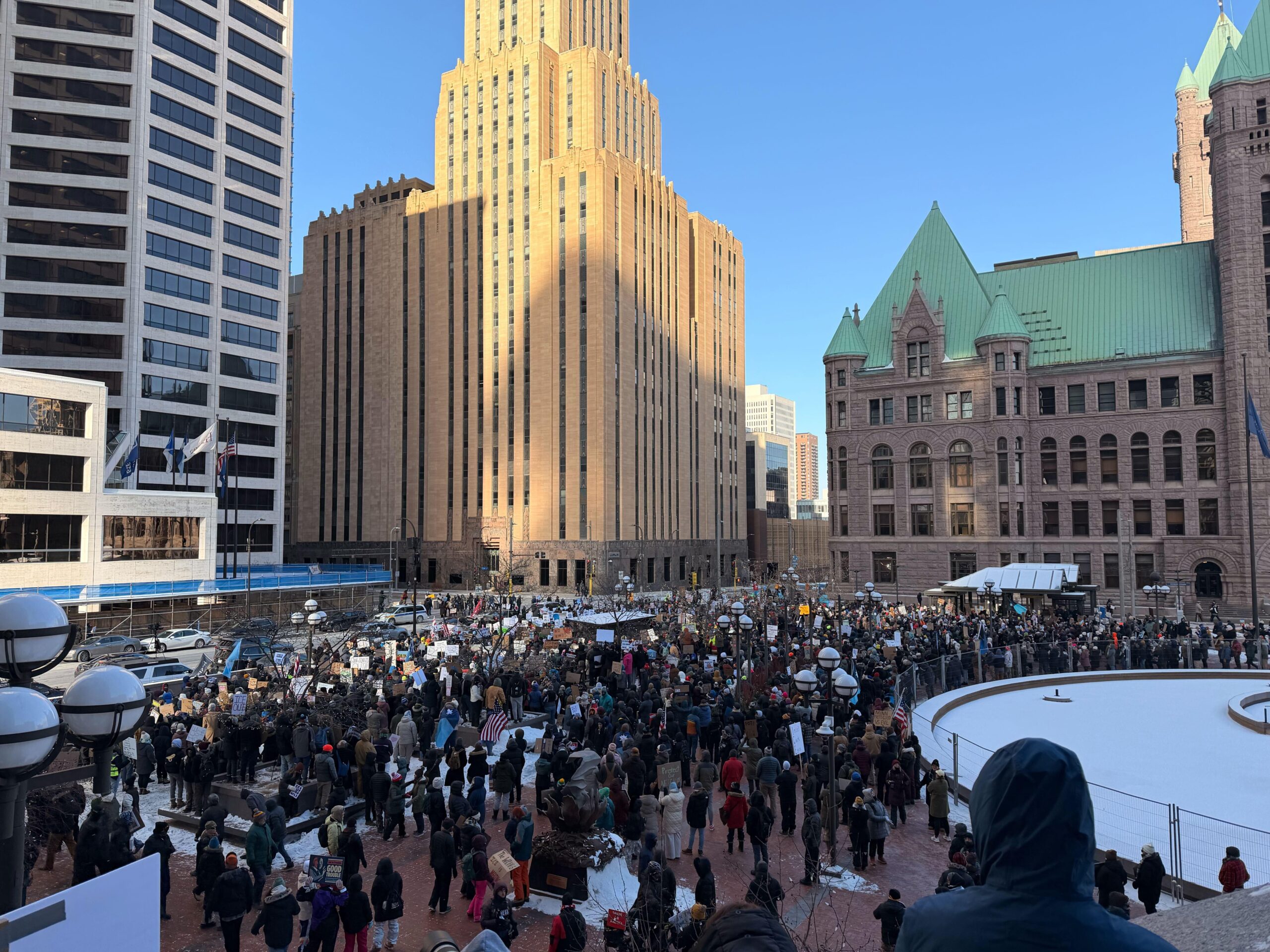 Alex Pretti Shooting Videos Clash With DHS Account and White House ...